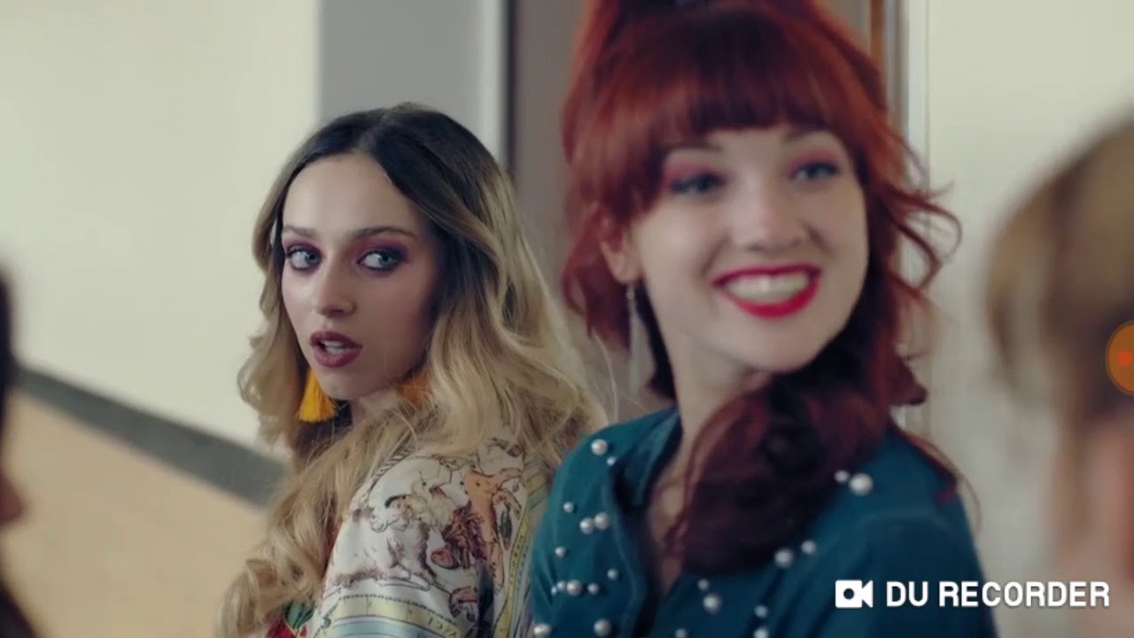 #Like Me seizoen 1 aflevering 1 - YouTube