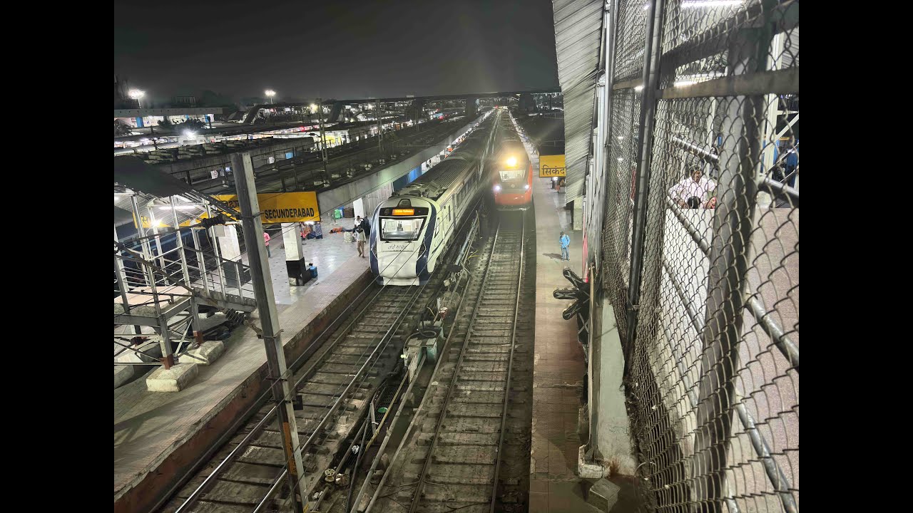 Departure and Arrival of SC-TPTY Vande Bharat Exp from Secunderbad Jn ...