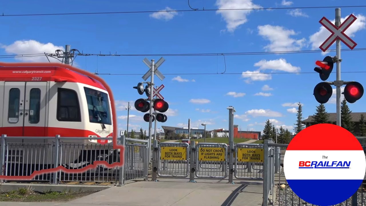 [4K] Pedestrian Railroad Crossing | Saddletowne Station #1, Calgary, AB ...