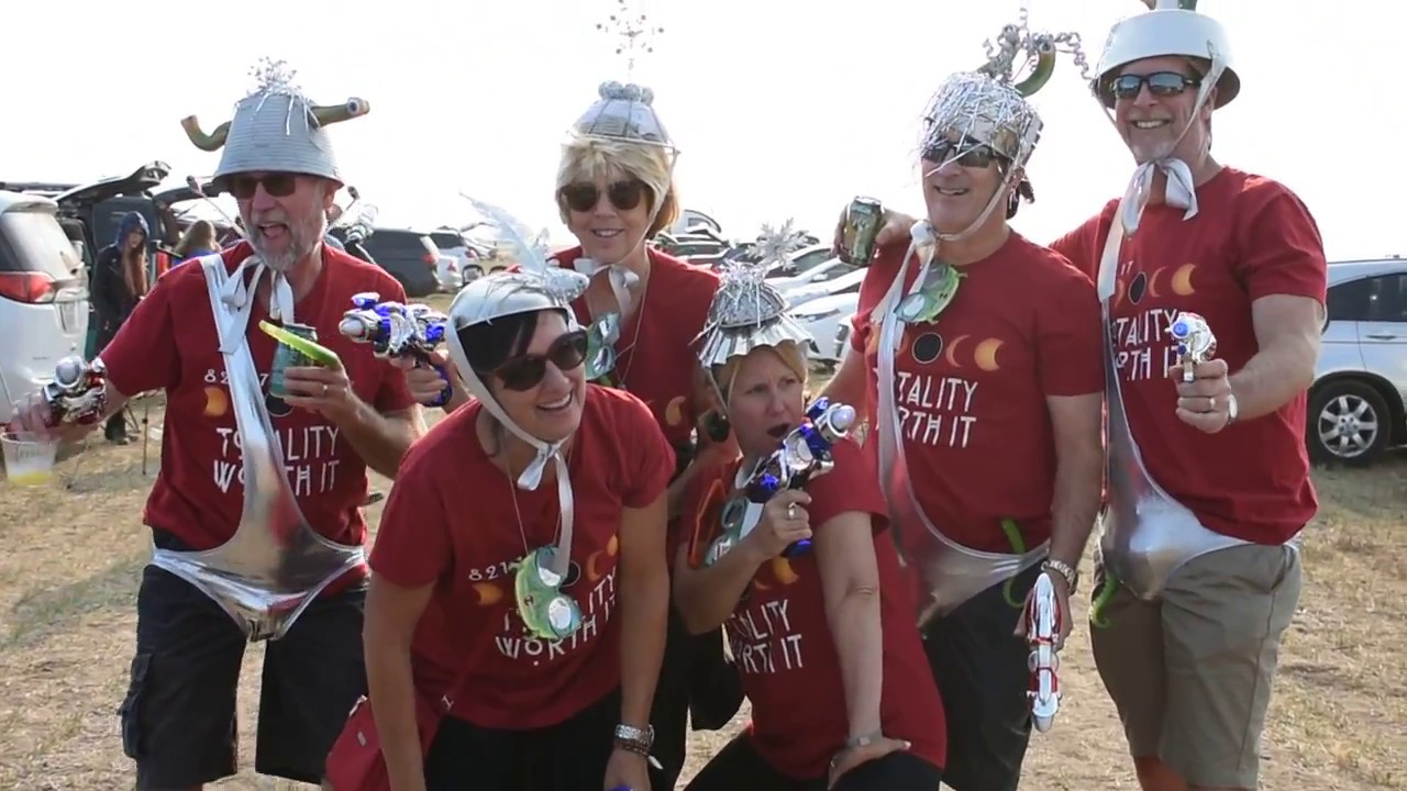 Invasion of the Tin Foil Hat Aliens @ Eclipse - Madras, Oregon - YouTube