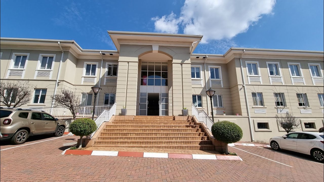 2415m2 Standalone Commercial Building with Great Visibility onto Main ...