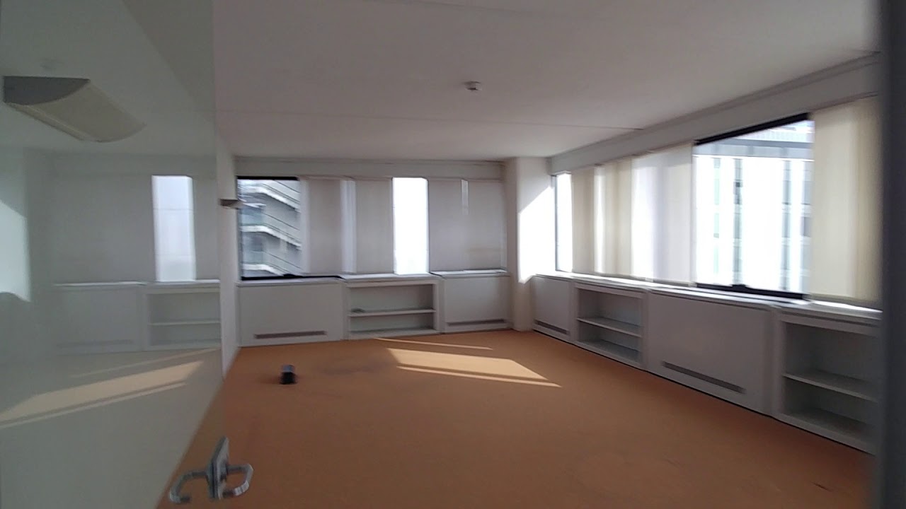 Affittiamo in ASSAGO, Ufficio sito al 4° piano, - YouTube