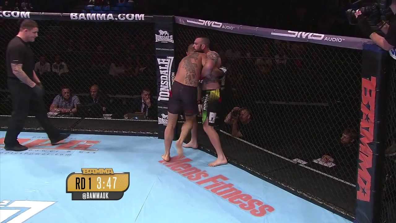 BAMMA 14: (Prelim) Matt Howard vs Harry McLeman - YouTube