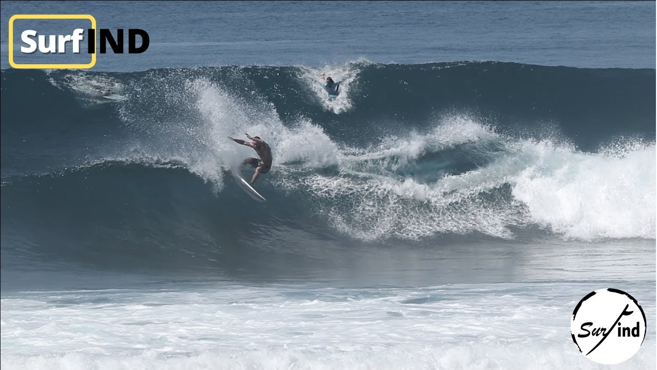 Clean waves on a beautiful Sunday, Oct 23rd, 2022. "Daily surf videos ...