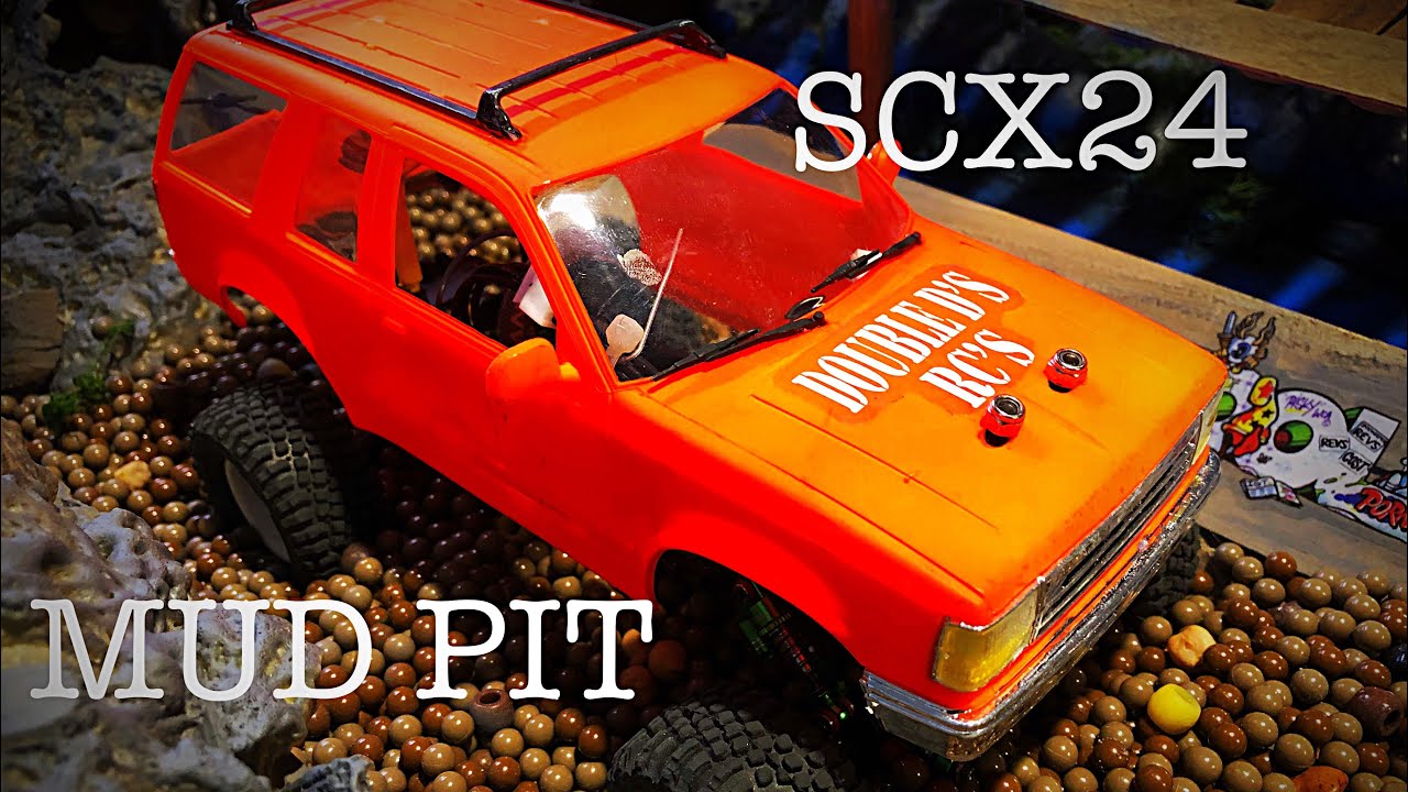 Mini Crawler Course - INDOOR MUD PIT -AXIAL SCX24 - YouTube
