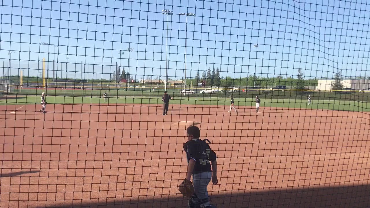 Maddox pitching inning 1,2 in Super NIT - YouTube