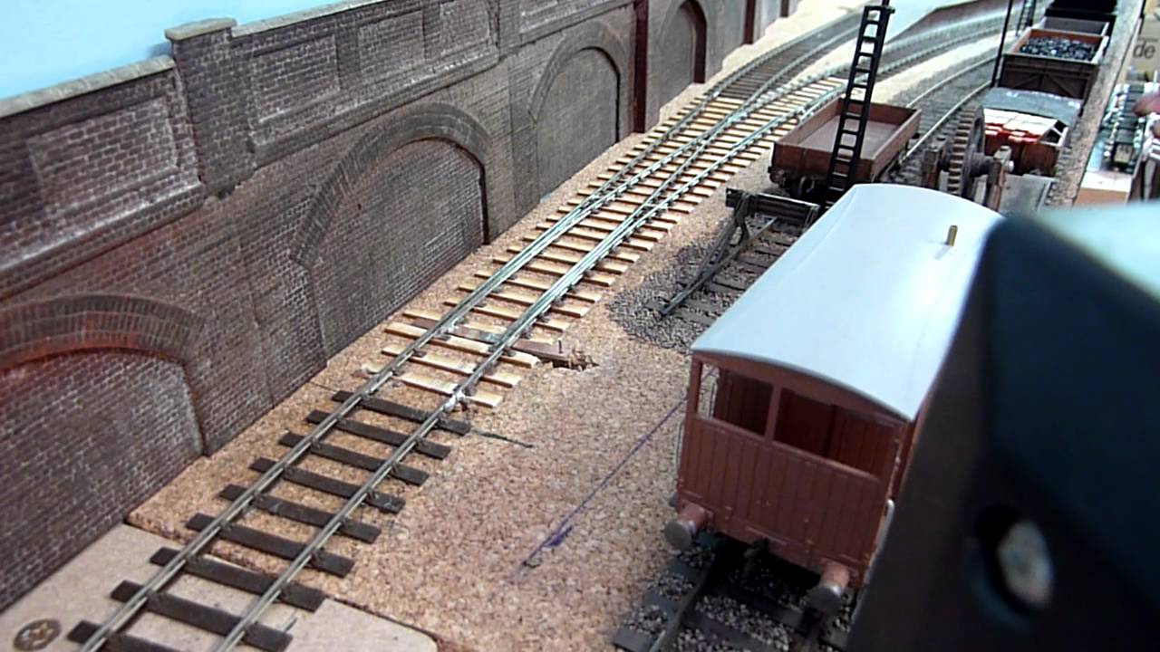 Tortoise motor and class 108 DMU with sound and lights - YouTube