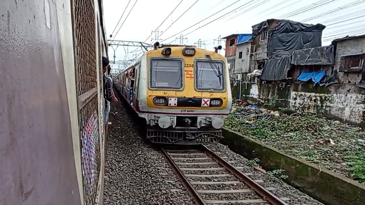 Mumbai EMU Train Speed Acceleration Amazing Crossing at Harbour Lines # ...