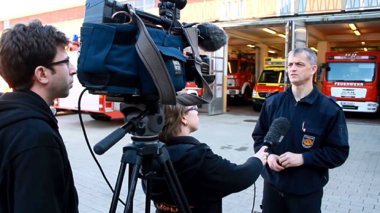 "Vom Ereignis zur Nachricht" - News-Reporter im Einsatz // NonstopNews ...