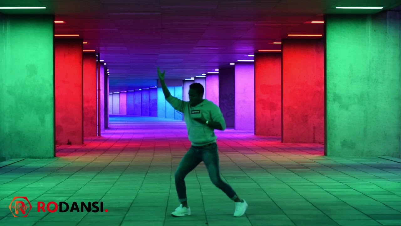 Skiibii Ft Reekado Banks - Sensima | Zumba Fitness - YouTube