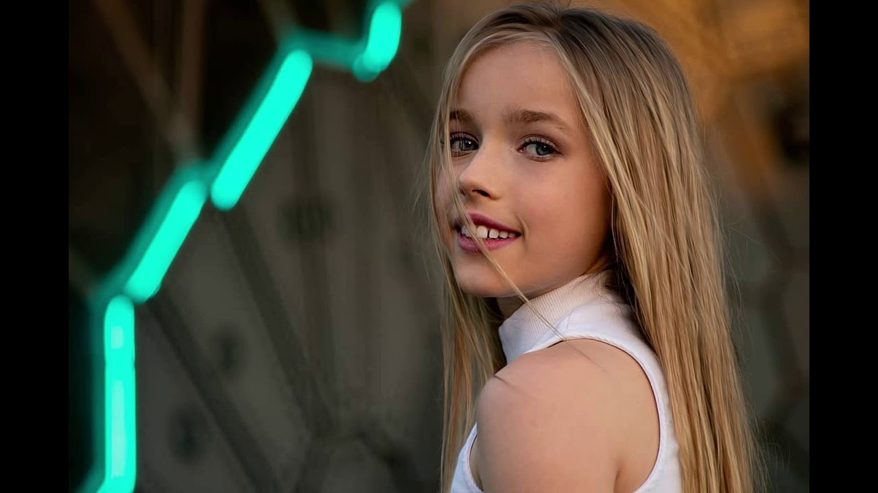 Brand Ambassador 2018 - Emilia Danielle, Australia - YouTube