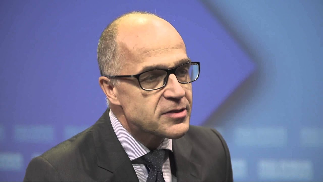 Alain Raes, SWIFT - Sibos TV 2013 - YouTube