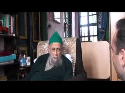 Şeyh Nazım Hazretleri: Mehdi hanımlarla oturur, onlarla konuşur