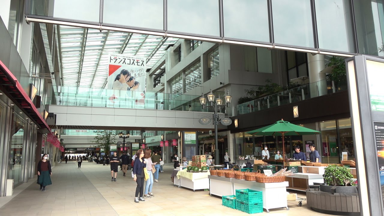 [Tohoku/Hokkaido Shinkansen] Departing Sendai - YouTube