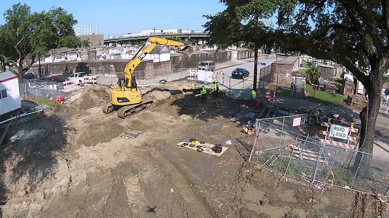 8 Inch Ductile Iron Water Tie In - YouTube