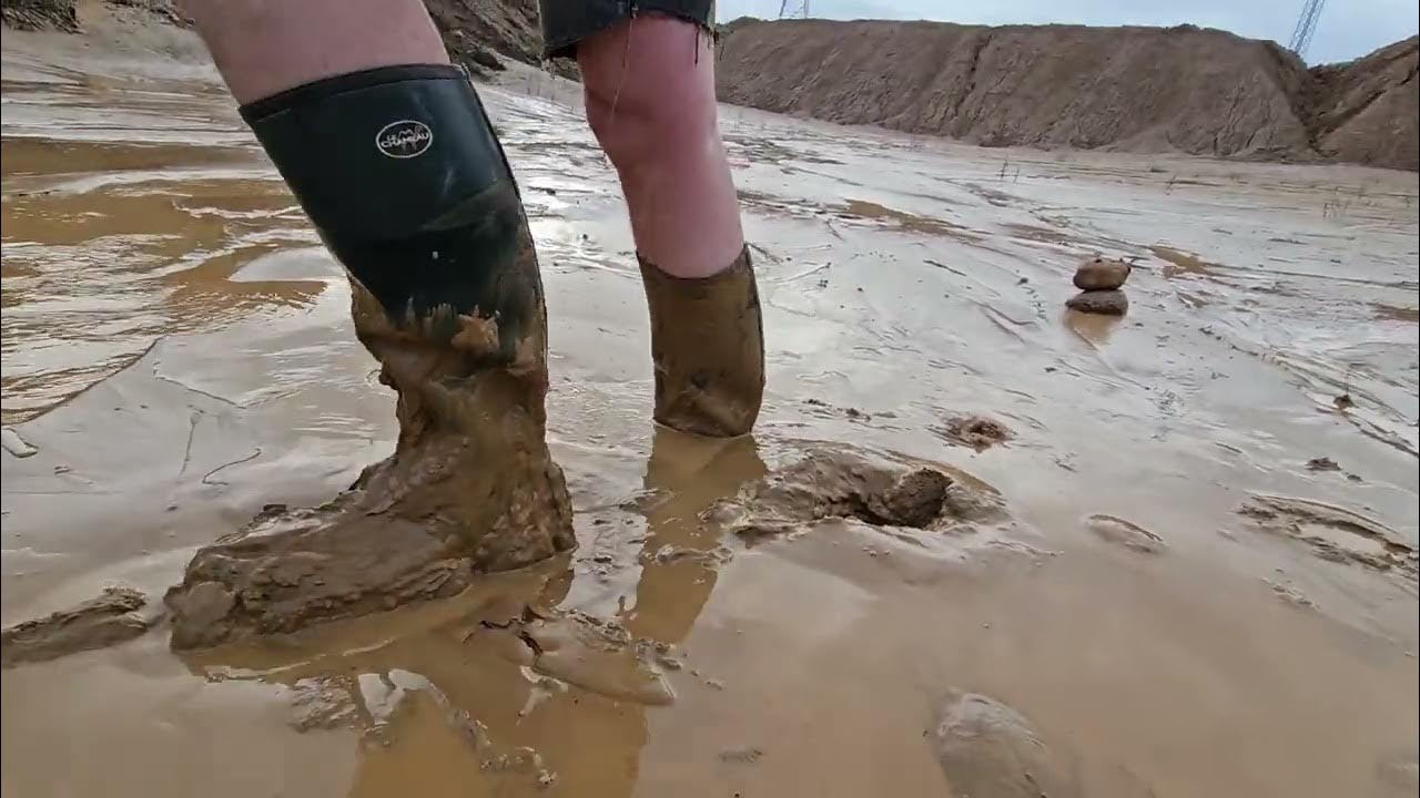 Le Chameau wellies stuck in mud, xxl boots to rescue - YouTube