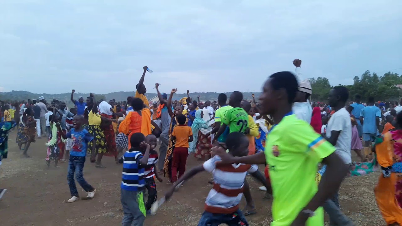 Super Zimenzu Fans Led By Magwaya Celebrate Winning MCA Komboza Cup ...