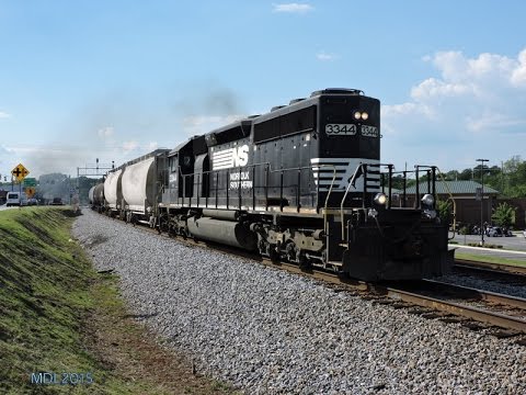 HD: NS 3344 leads NS Train A25 in Villa Rica, GA - YouTube