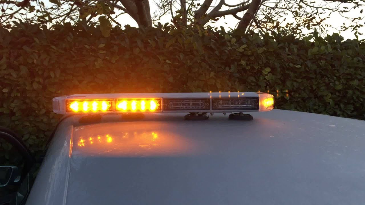 LightBar UK Spectrum 56CM Magnetic LED Lightbar Amber - YouTube