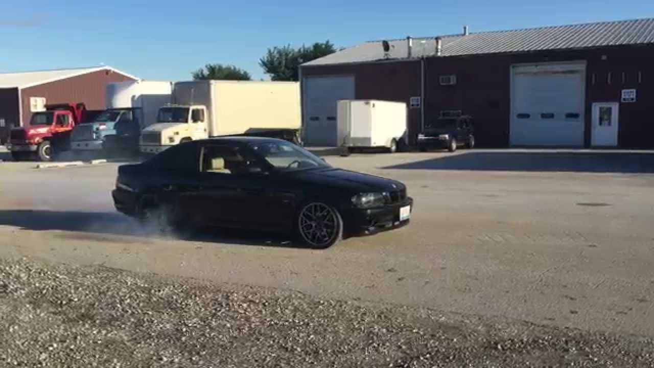 LS Swapped E46 BMW Burnout - YouTube