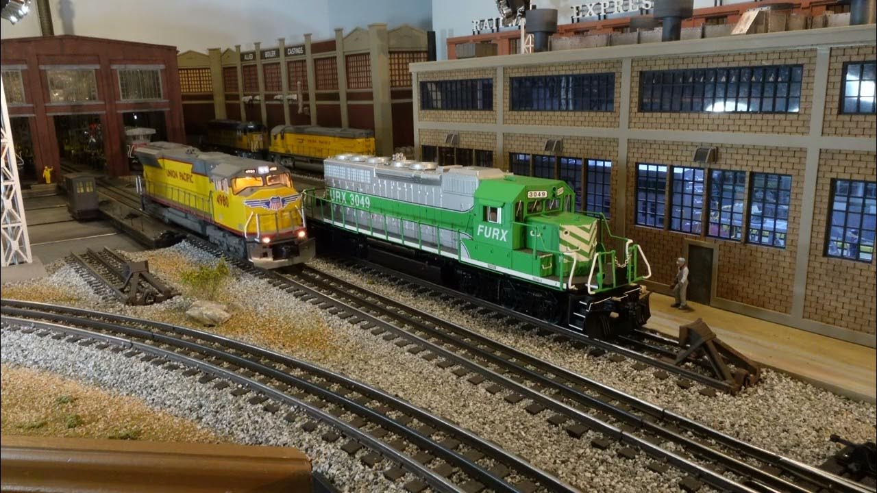 DK's O Gauge Trains - Millhouse River Transfer Table - Lionel Union Pacific SD70M, #4980. - YouTube