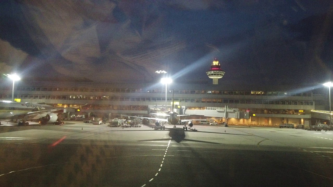 On board Singapore Airlines SQ918 [Airbus A330] departing Changi ...