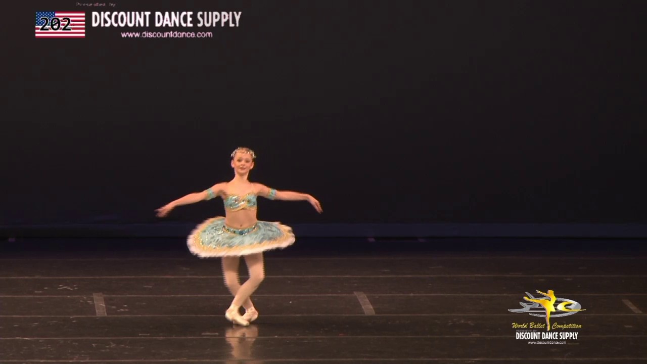 Elisabeth Welsh - Odalisque Variation from Le Corsaire - YouTube