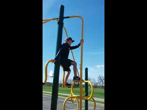 Kid moaning at school - YouTube