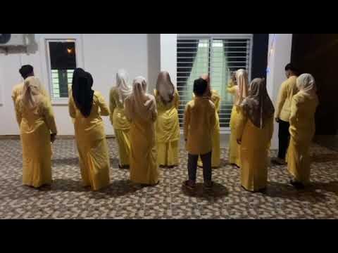 TikTok-Geng Baju Kuning Raya 2022.