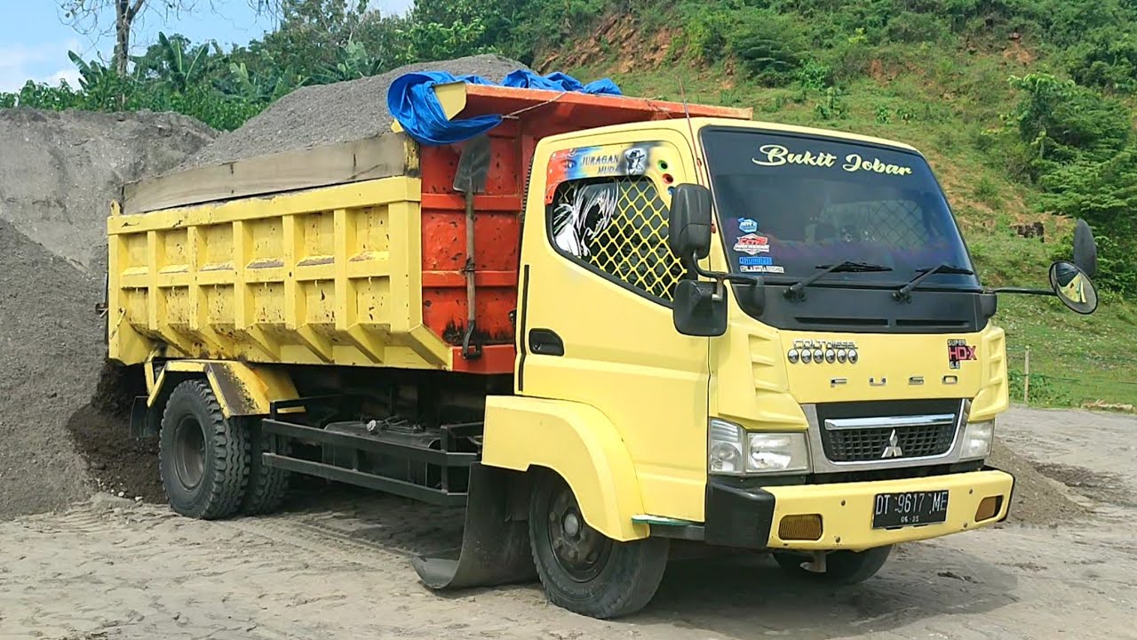 Mobil Truk Pasir, Mobil Truk CANTER HDX Bongkar Muatan Pasir FULL BAK ...