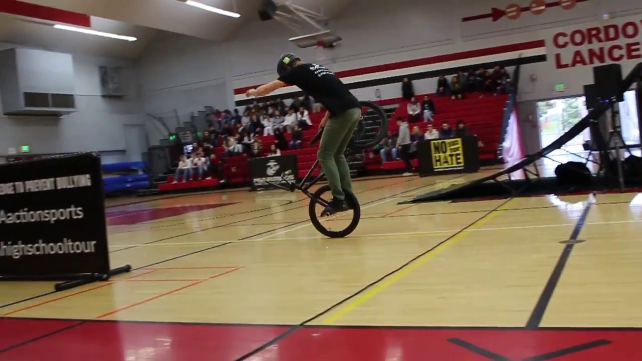 BMX Assembly - YouTube