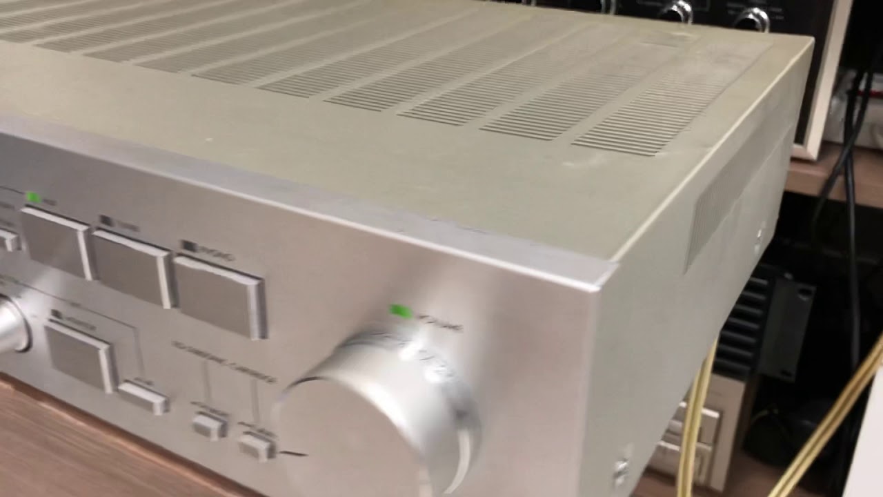 Victor stereo integrated amplifier AX-110+ - YouTube