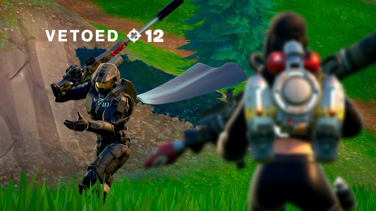 Master Chief delivering HEADSHOTS in OG FORTNITE - YouTube
