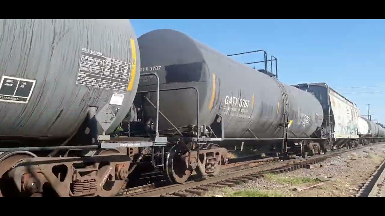 fxe 4518 PRLX 8901 @FXE4007 fxe 4069 intermodal torreón guadalajara - YouTube