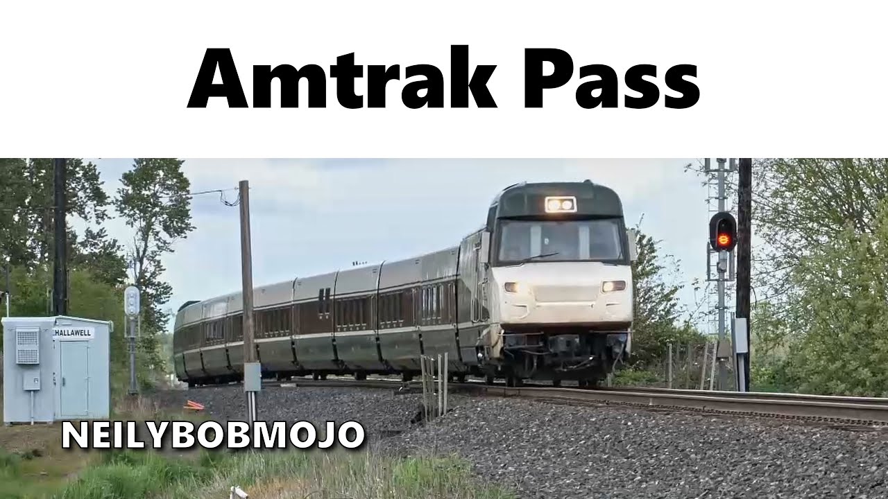 Amtrak Cascade 503 and Coast Starlight 14 passing at Albany, Oregon ...