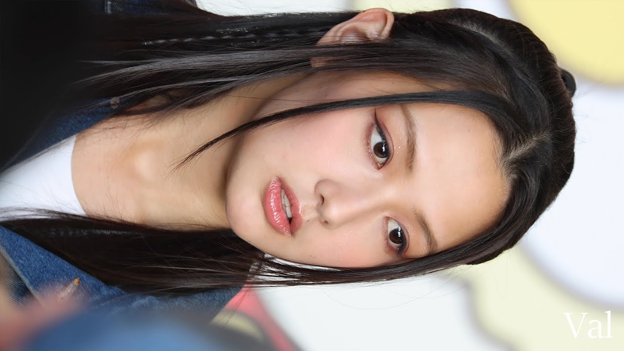 譚旻萱 Mandy Tam @ 置富Malls・小劉鴨「Duck」心應手賀龍年開幕禮 - YouTube