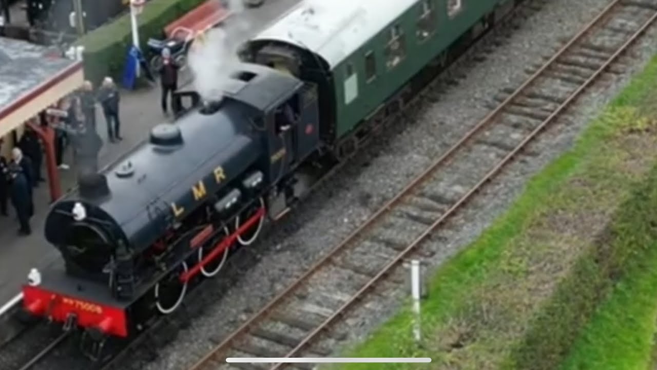 Bodiam station and castle. - YouTube