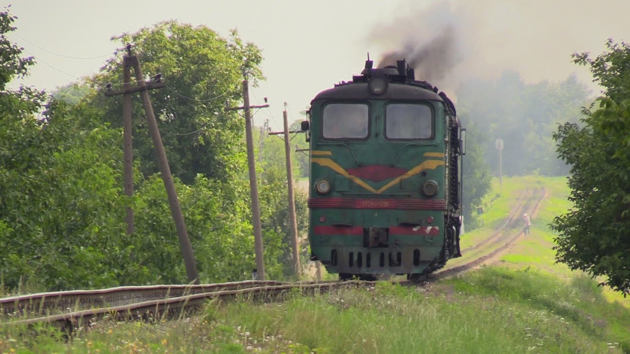 Тепловоз 2ТЭ10Л-1250А/792А близ ст. Окница / 2TE10L-1250A/792A near ...