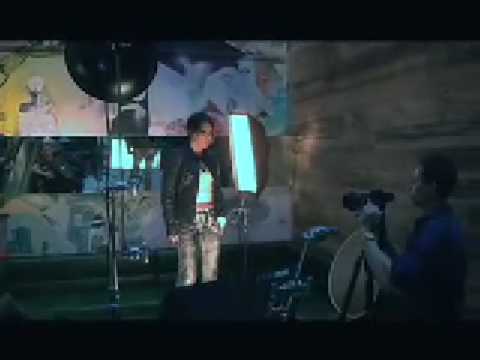 Lori Michaels behind the scenes of OUTmusic