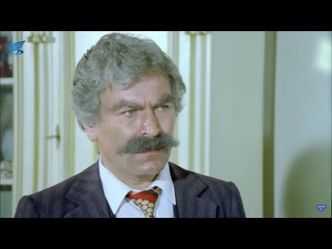 Natuk Baytan-Senarist ve oyuncu , eski kozlu mezarlığı İstanbul.