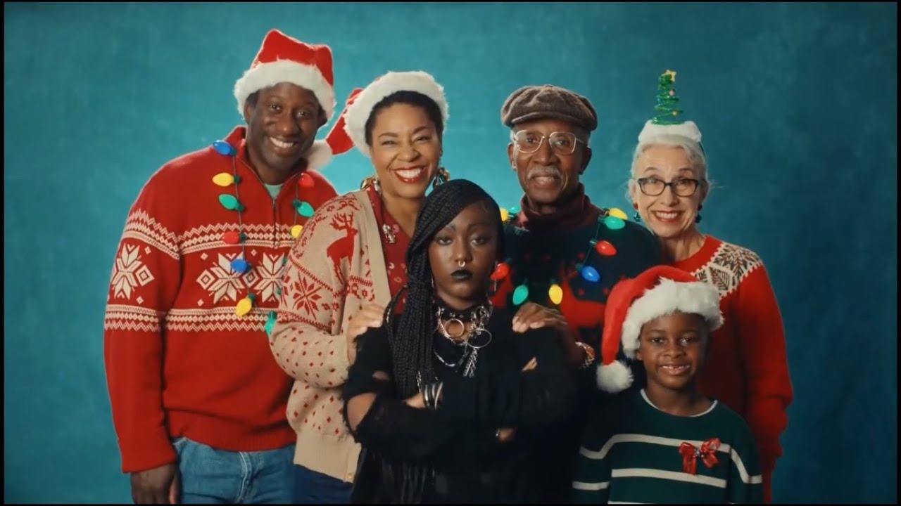 2021 Commercials Vol 280 (Hallmark Channel - November 11) - YouTube