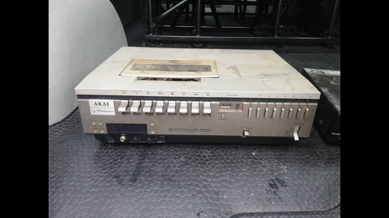 Akai VS9800EG Toploading VHS VCR review - YouTube