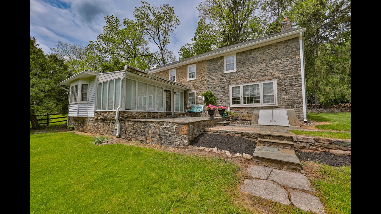 3350 Route 212 Springtown, PA 18081 - YouTube