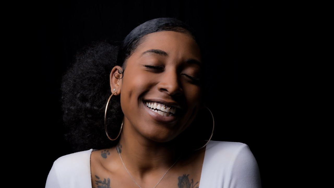 Daisy Mayze - Zavion - YouTube
