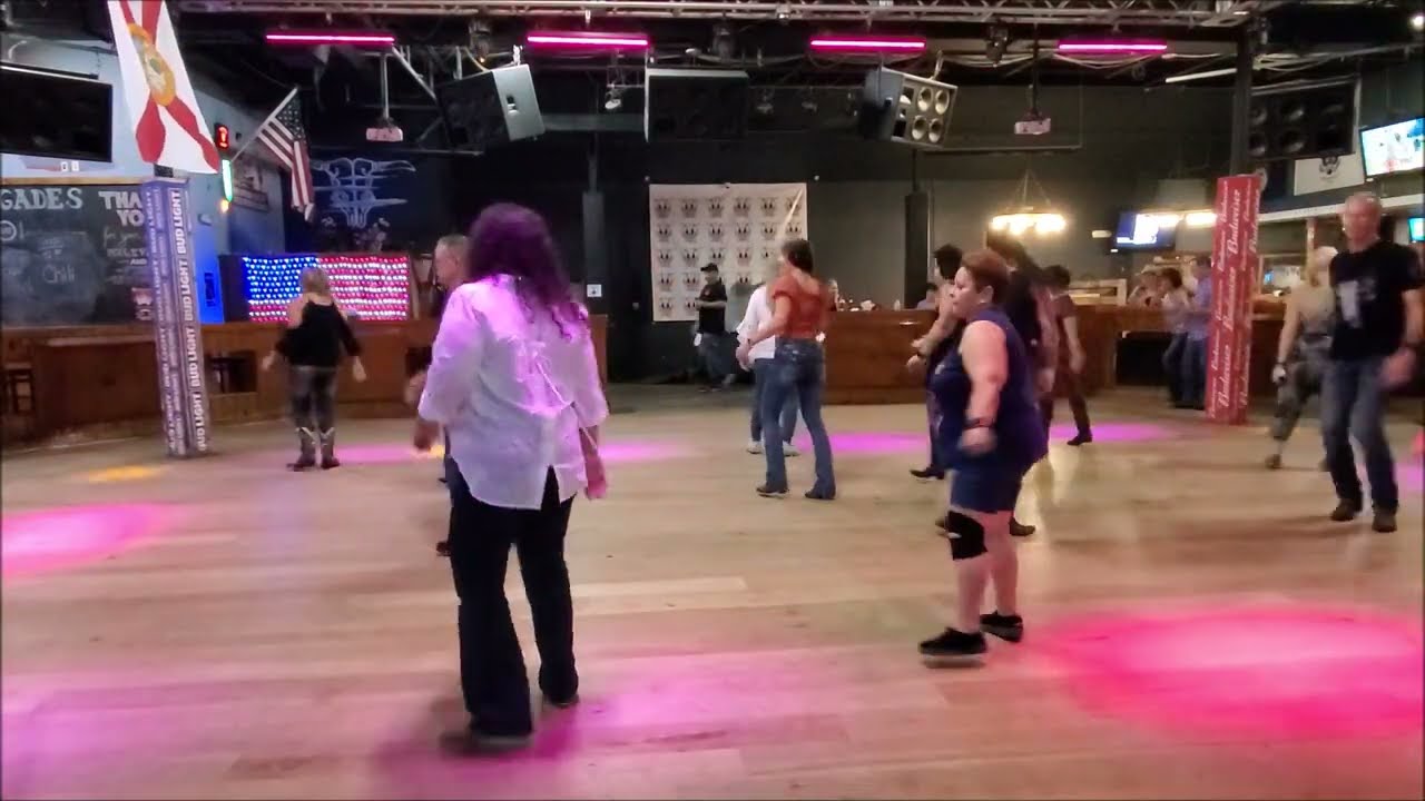 Dancing Pontoon Line Dance By Gail Smith At Renegades On 9 15 22 - YouTube