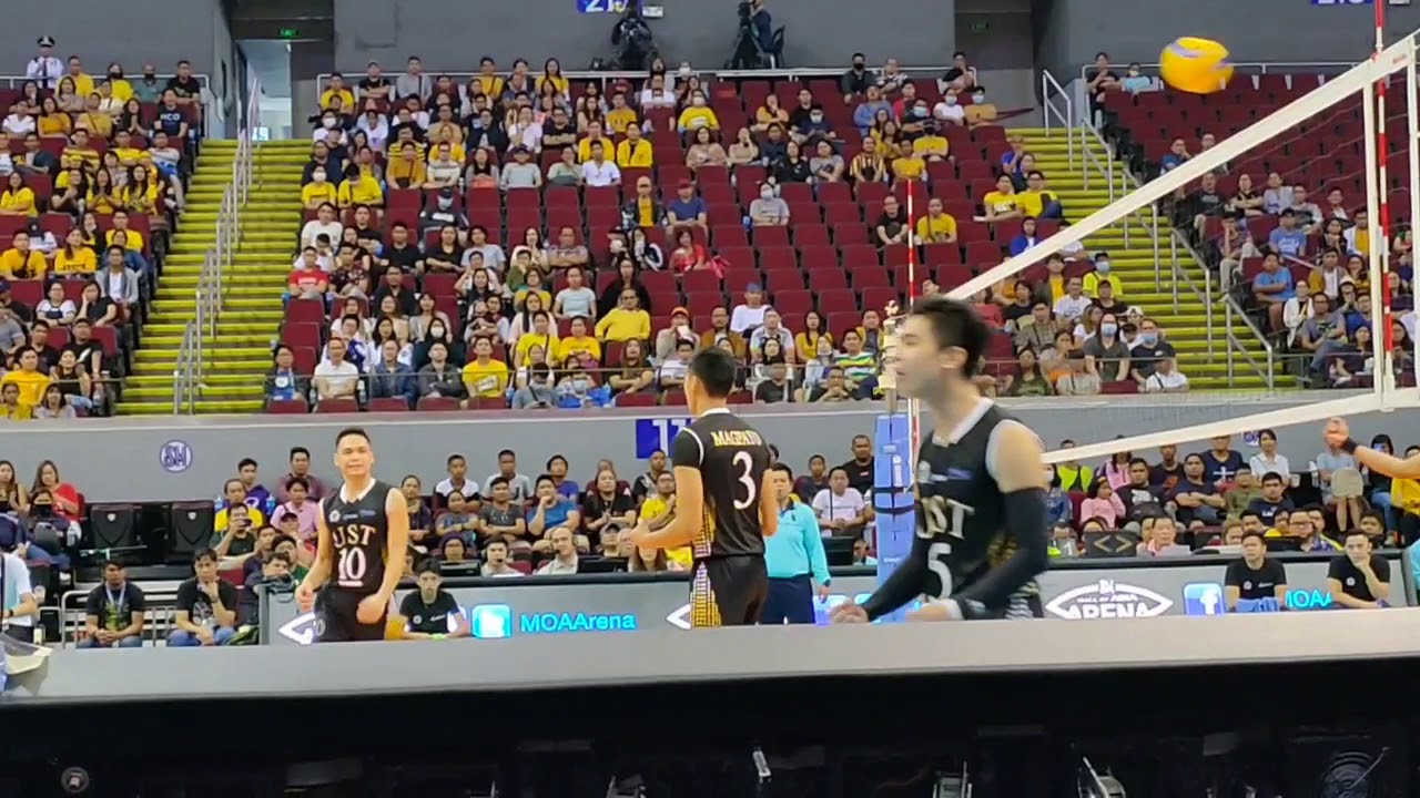 Joshua UMANDAL X Jude GARCIA.. UST vs. FEU | warm up | yourvolleyfrnds ...