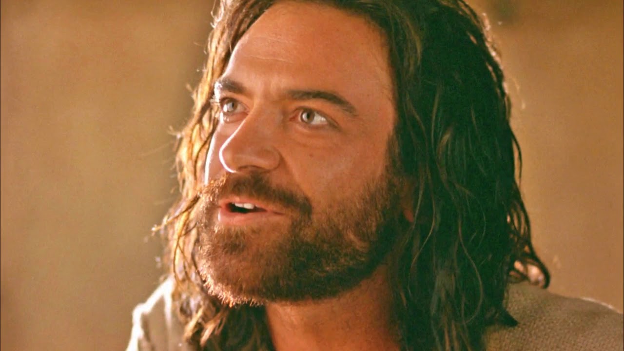 Kayah Li - John 12:1-11 - Mary anoints Jesus [kyu] - YouTube