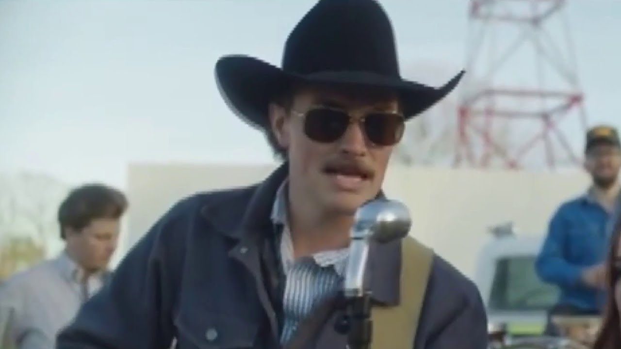 Zach Top preparing to perform at Houston Livestock Show and Rodeo ...