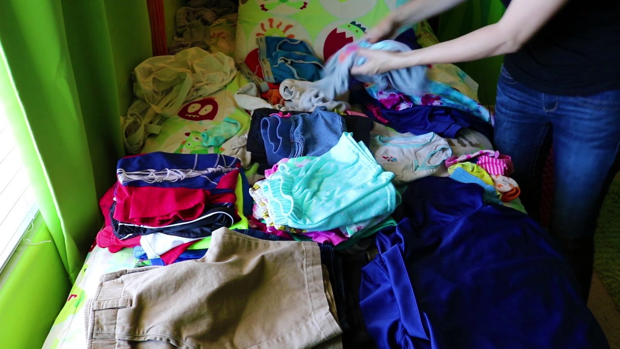 IT'S LAUNDRY DAY | CLEANING ROUTINE SPEED CLEANING - YouTube