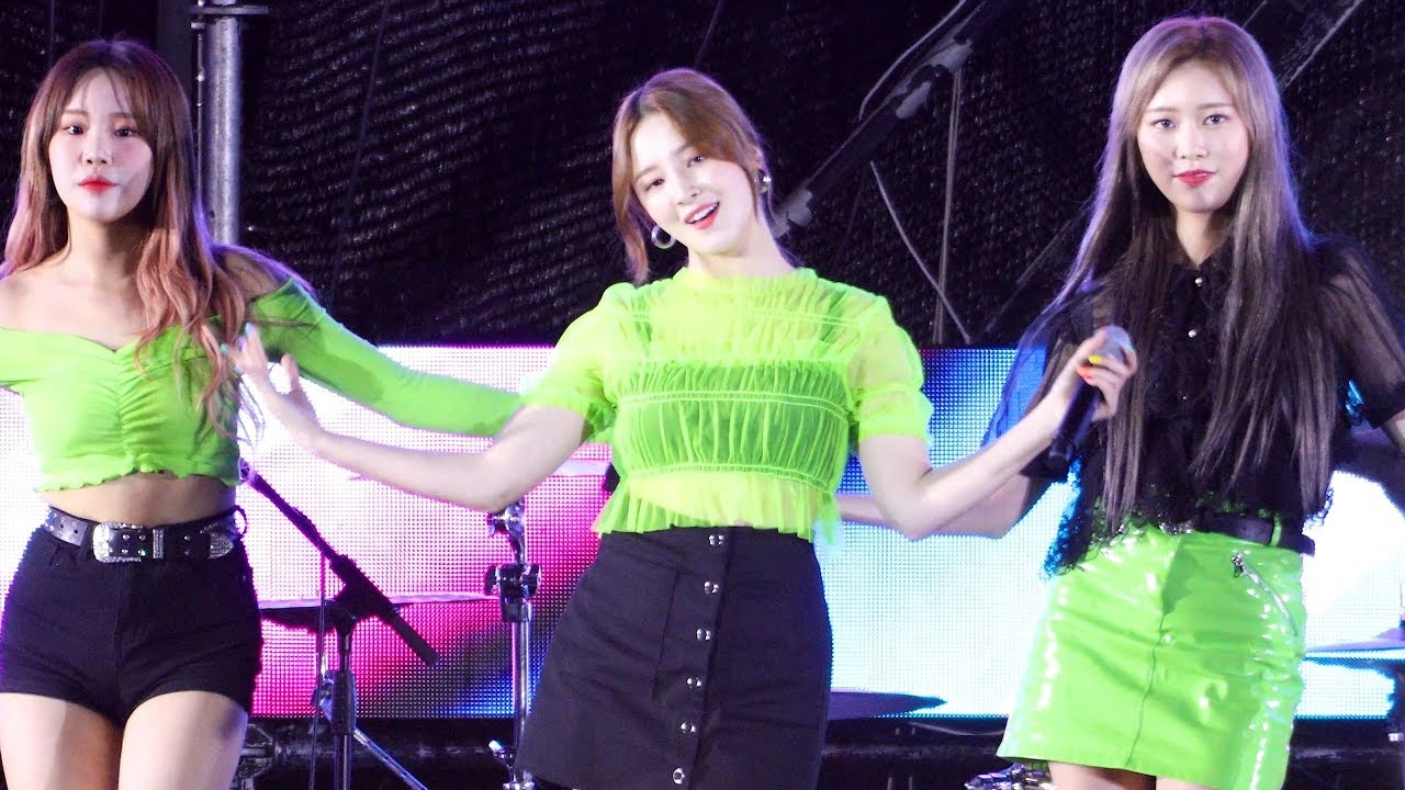 [4K] [190608] MOMOLAND 모모랜드 (NANCY 낸시) - 어마어마해 (인제 DMZ POP CONCERT) 직캠/Fancam by PIERCE - YouTube